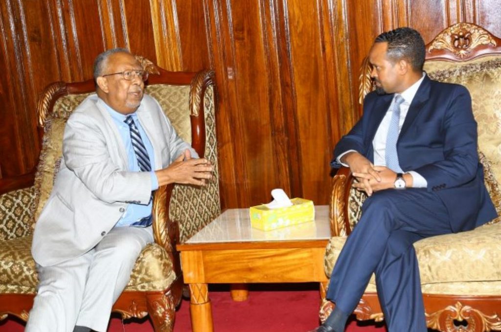 የደርግ ከፍተኛ ባለስልጣን የነበሩት ዶ/ር ካሳ ከበደ ዛሬ አዲስ አበባ ገቡ | Mereja.com ...