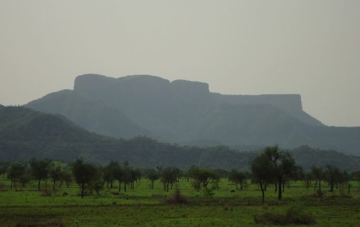 የሕወሓት ወራሪ ኃይል ወደ ወልቃይት 9 ጊዜ መድፍ ተኮሰ። | Mereja.com - Ethiopian Amharic News