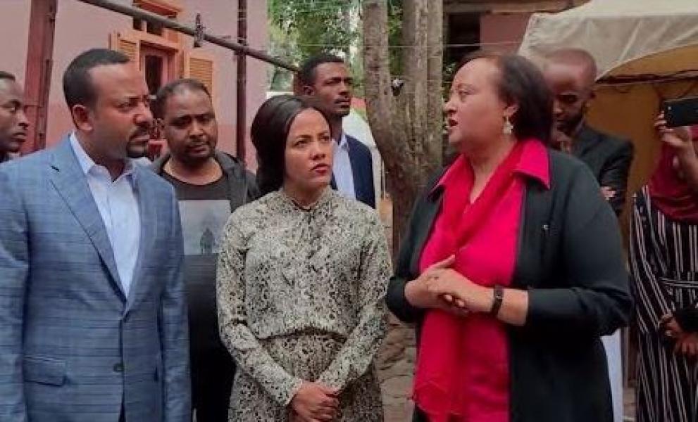 PM Abiy Ahmed and First Lady Zinash Tayachew visit cancer patients